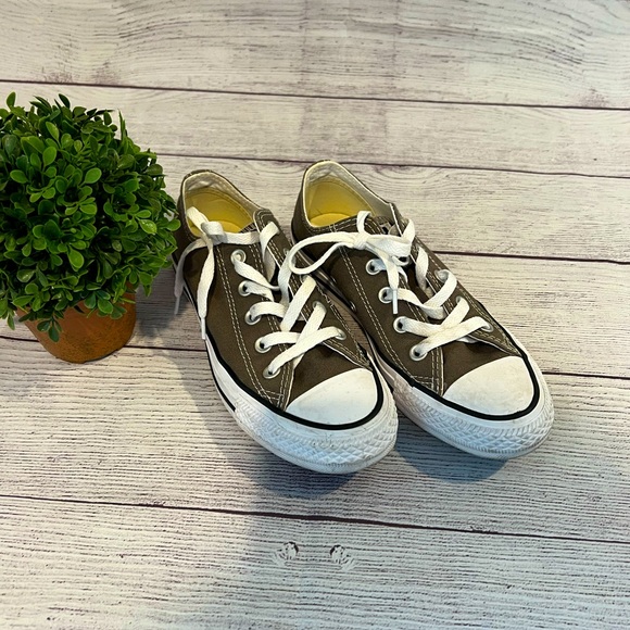 Converse | Shoes | Converse Lowtop Sneakers Dark Green | Poshmark